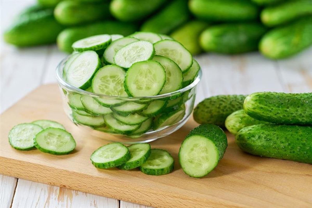 6 Health Benefits of Eating Cucumbers