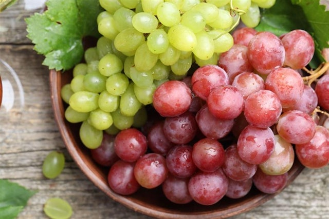 The Top 16 Health Benefits of Grapes