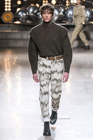 Seventies, monochrome, deconstruction: the most extravagant men's ...