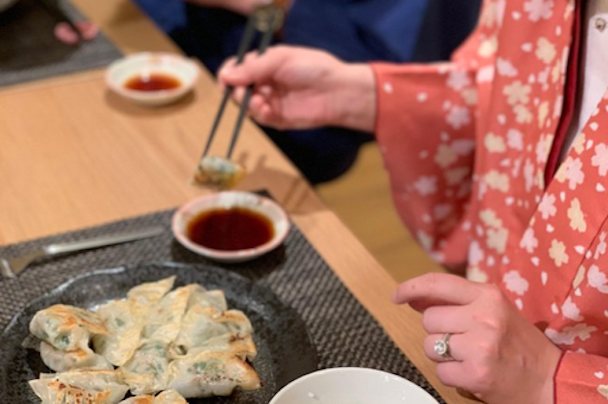 Gyoza (Japanese dumplings) making in the center of Kyoto - Trip To Japan