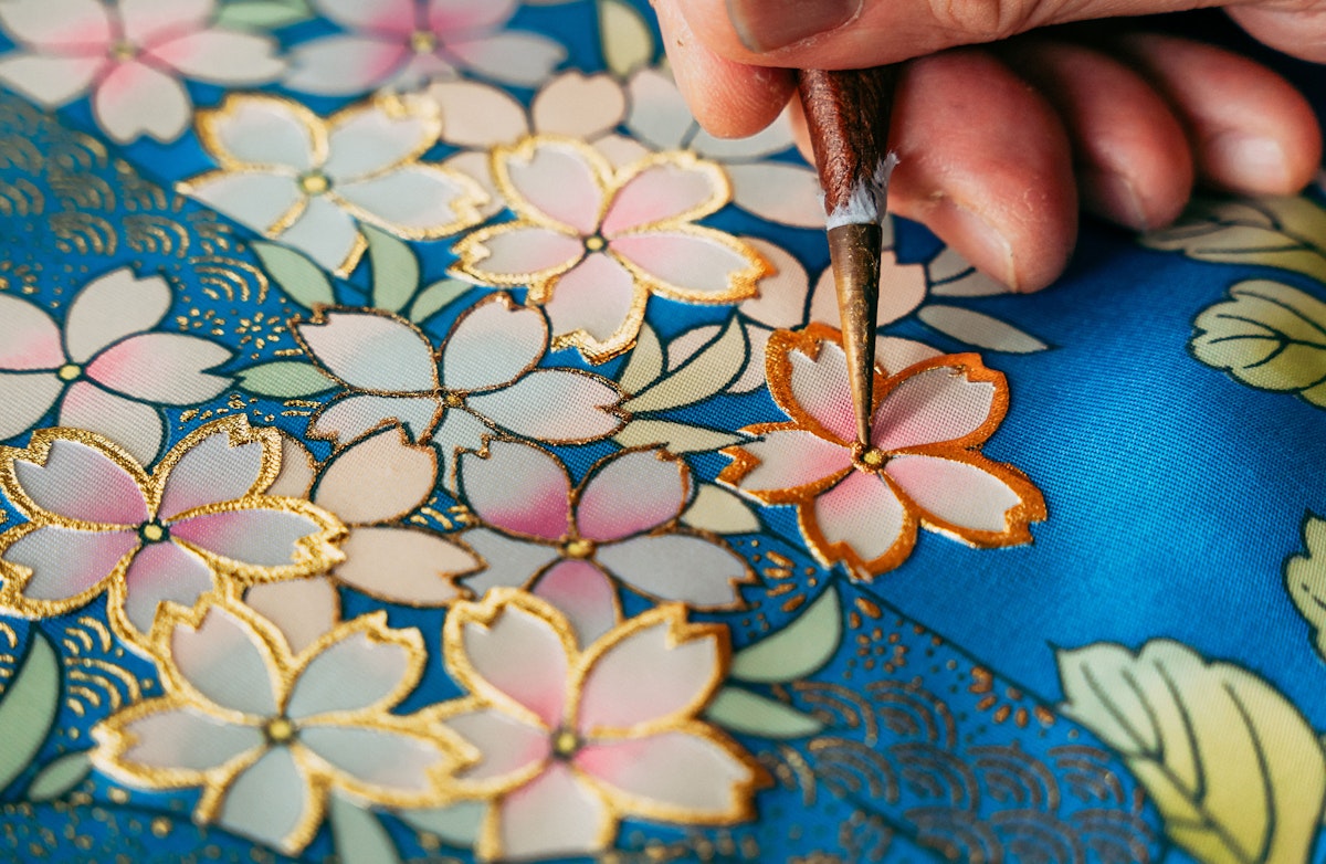 Kyoto Kimono Artisan Workshop and Gold Leaf Craft Experience - Trip To ...