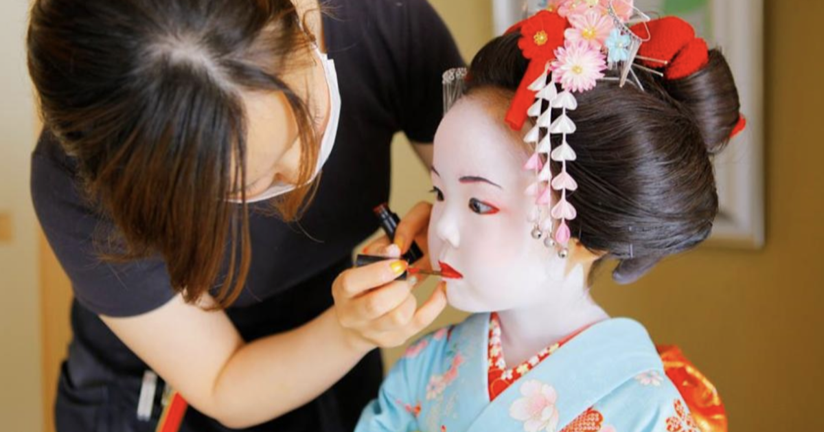 Kids' Maiko Dress-Up & Photo Shoot at Shiki Studio in Kyoto - Trip To Japan