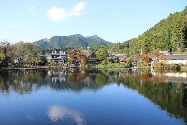 Kinrin Lake, Yufuin, Oita - Trip To Japan