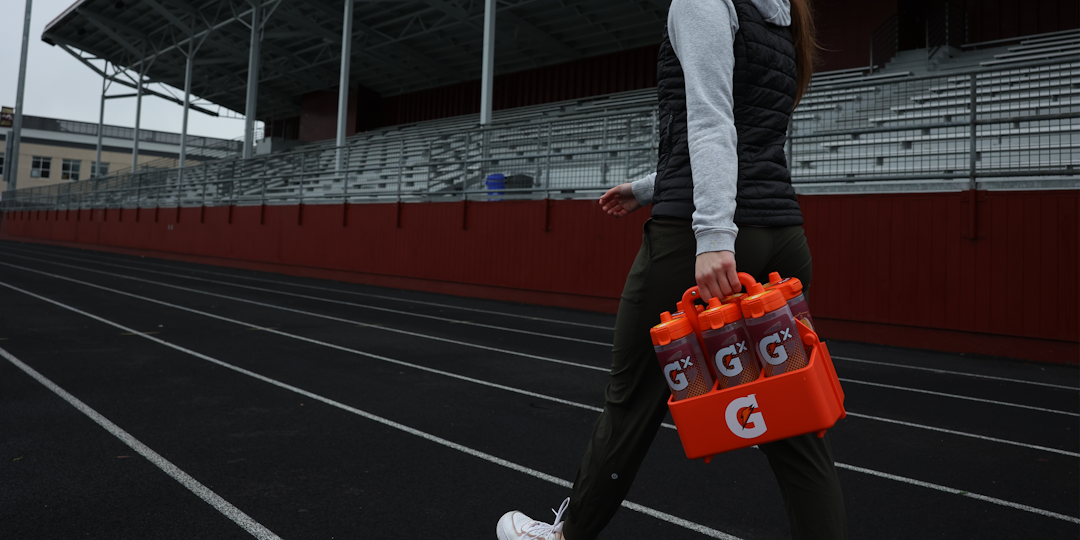 Equipment: Towels, Coolers & Cups | Gatorade Official Site