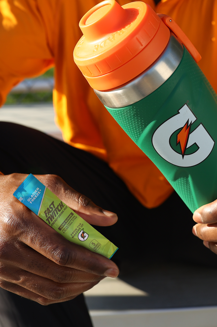 Glacier Freeze Fast Twitch Powder Packets (40 ct.) | Gatorade Official Site