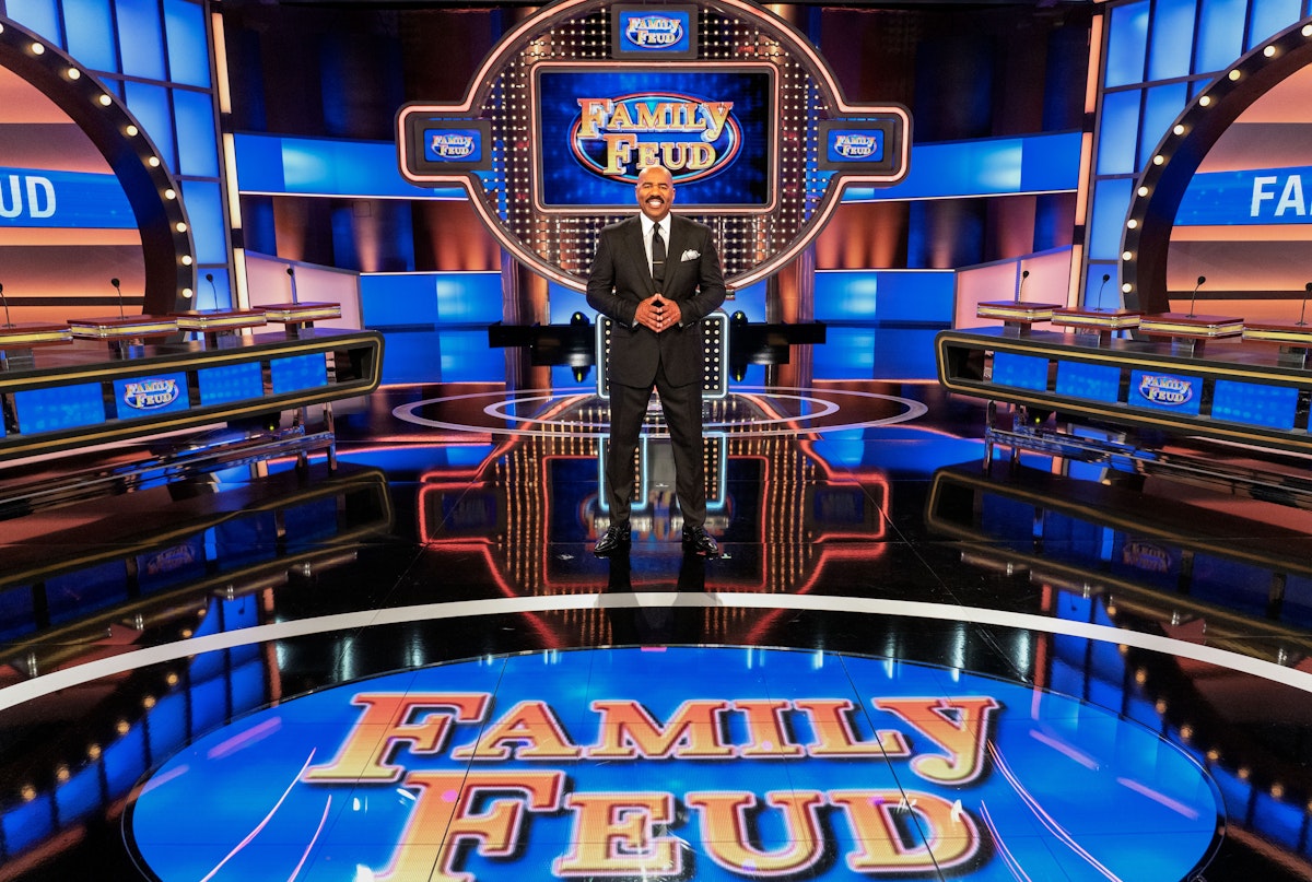 Fremantle and TV Azteca strike new deal to launch Family Feud in Mexico