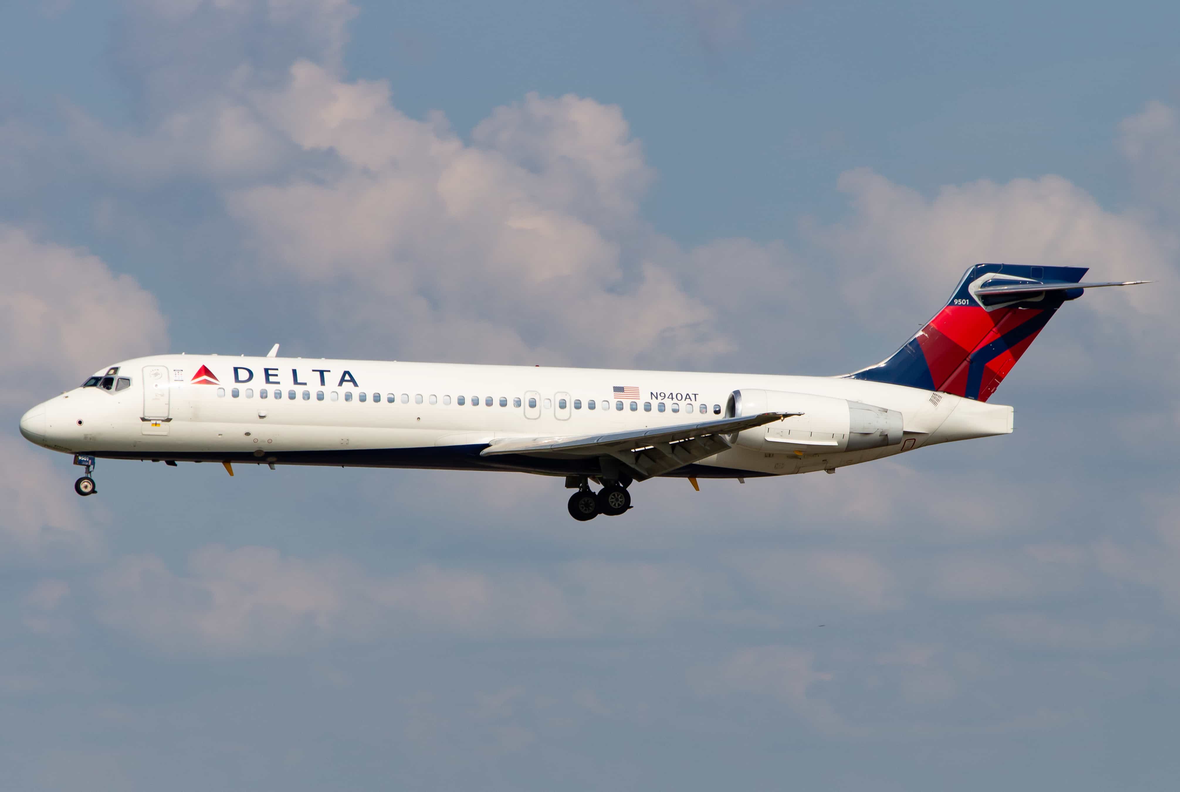 Boeing 717-200 vs Boeing 757-200 Comparison | WebFlite