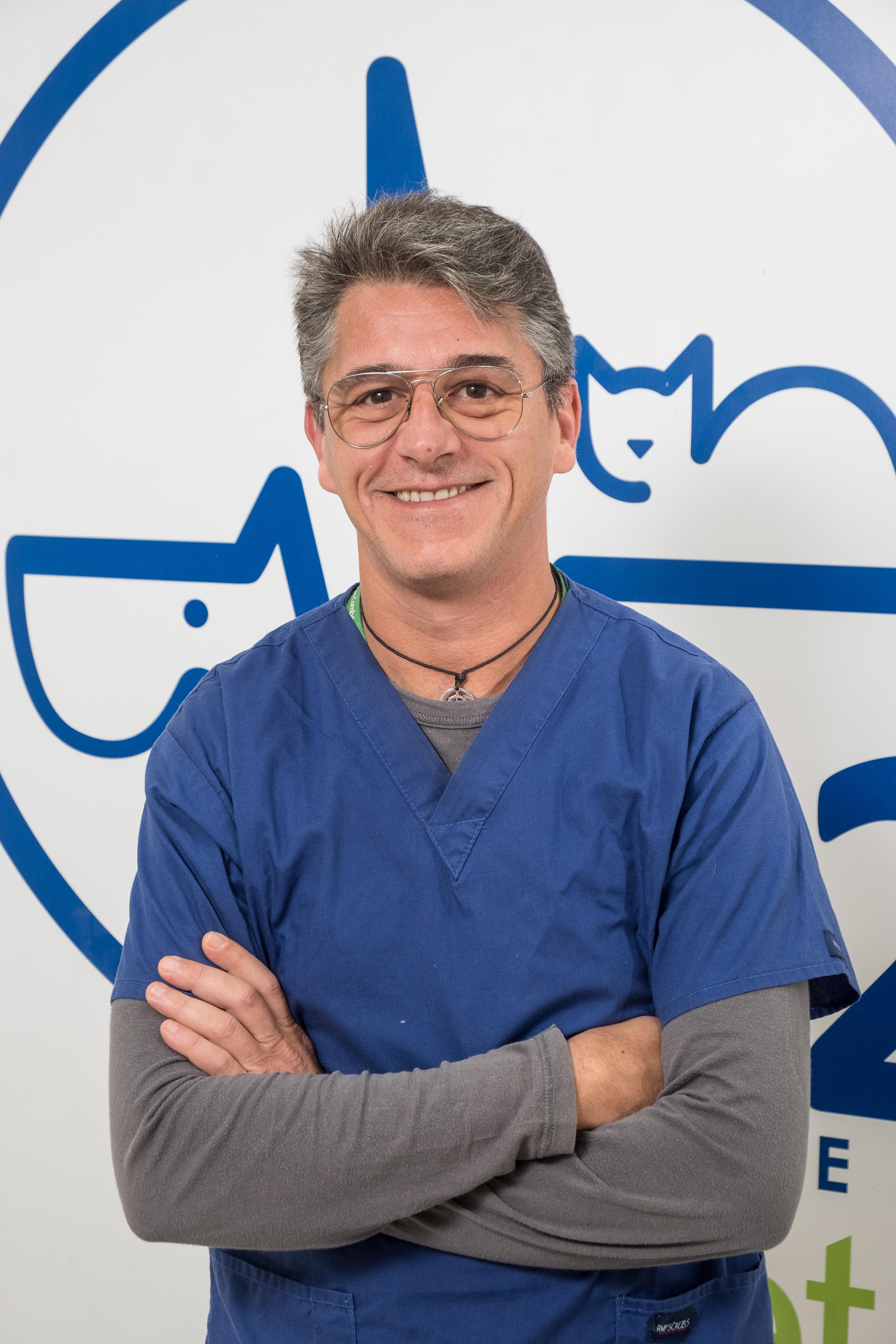 Dr. Federico Manni