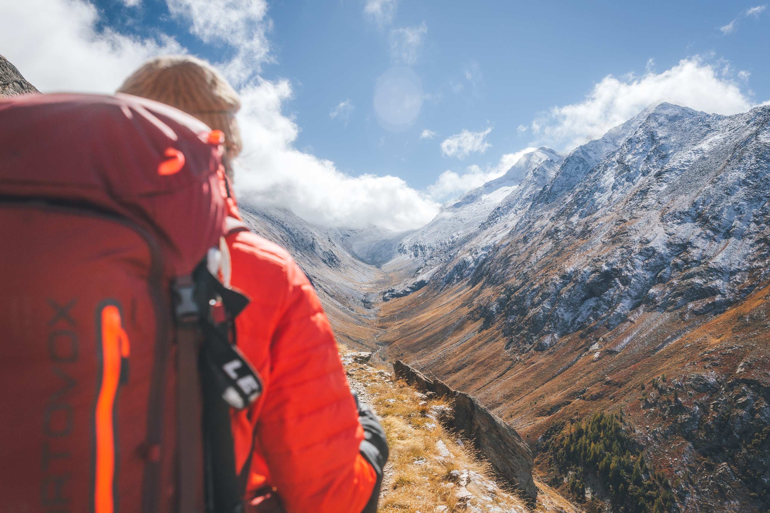 Snowshoe tour in the Upper Valais with overnight stay - Transa.ch