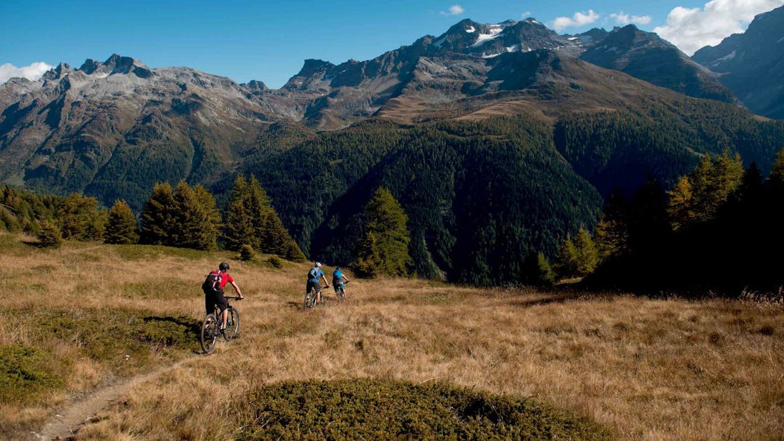 6 bike tours in Switzerland for the fall - Transa.ch