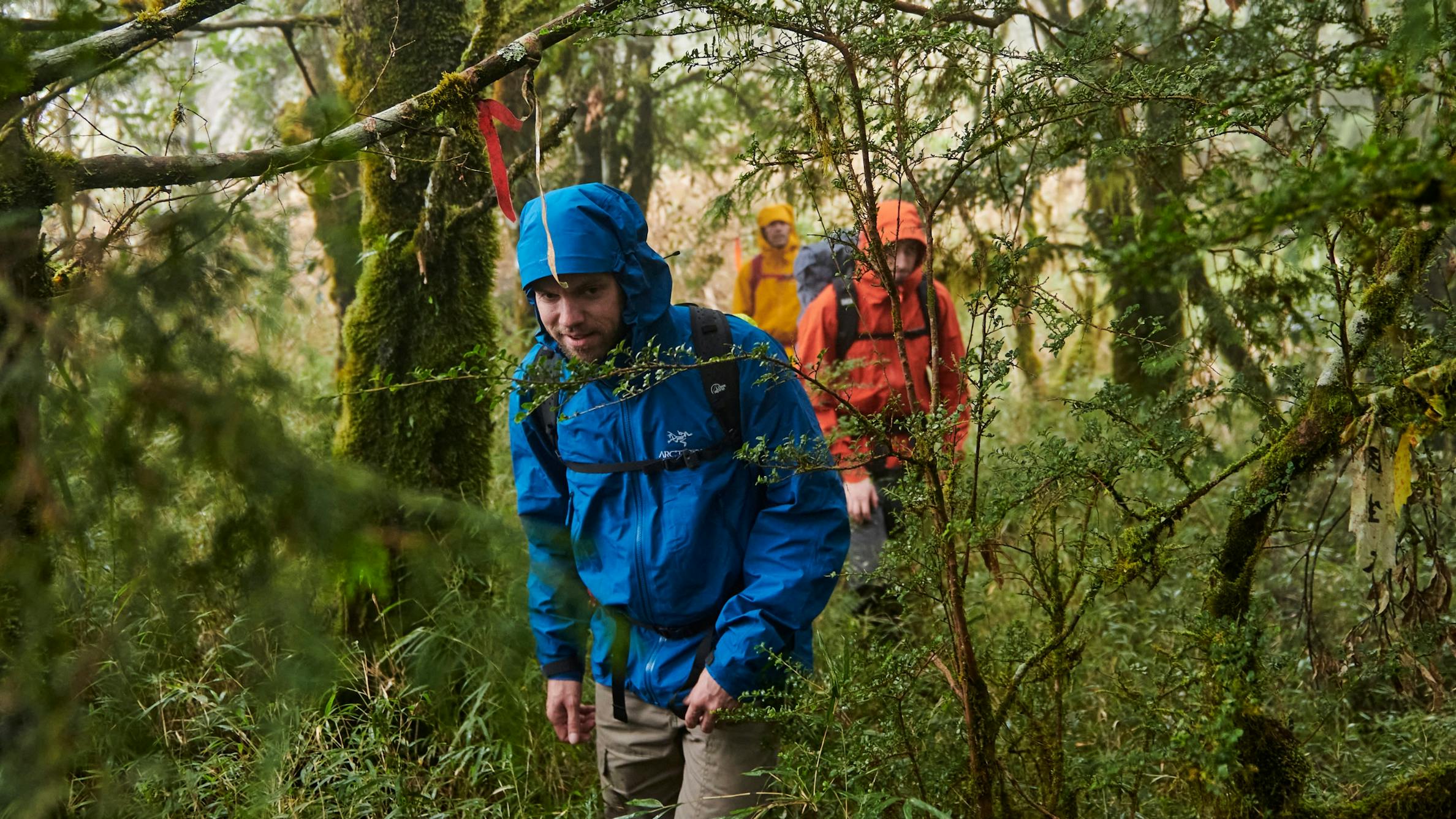 The GORE-TEX® membrane - water column to breathability - Transa.ch