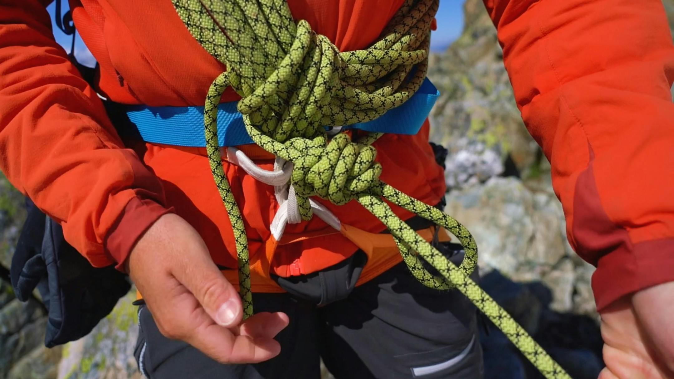 Shortening the rope on an alpine tour: how it works - Transa.ch