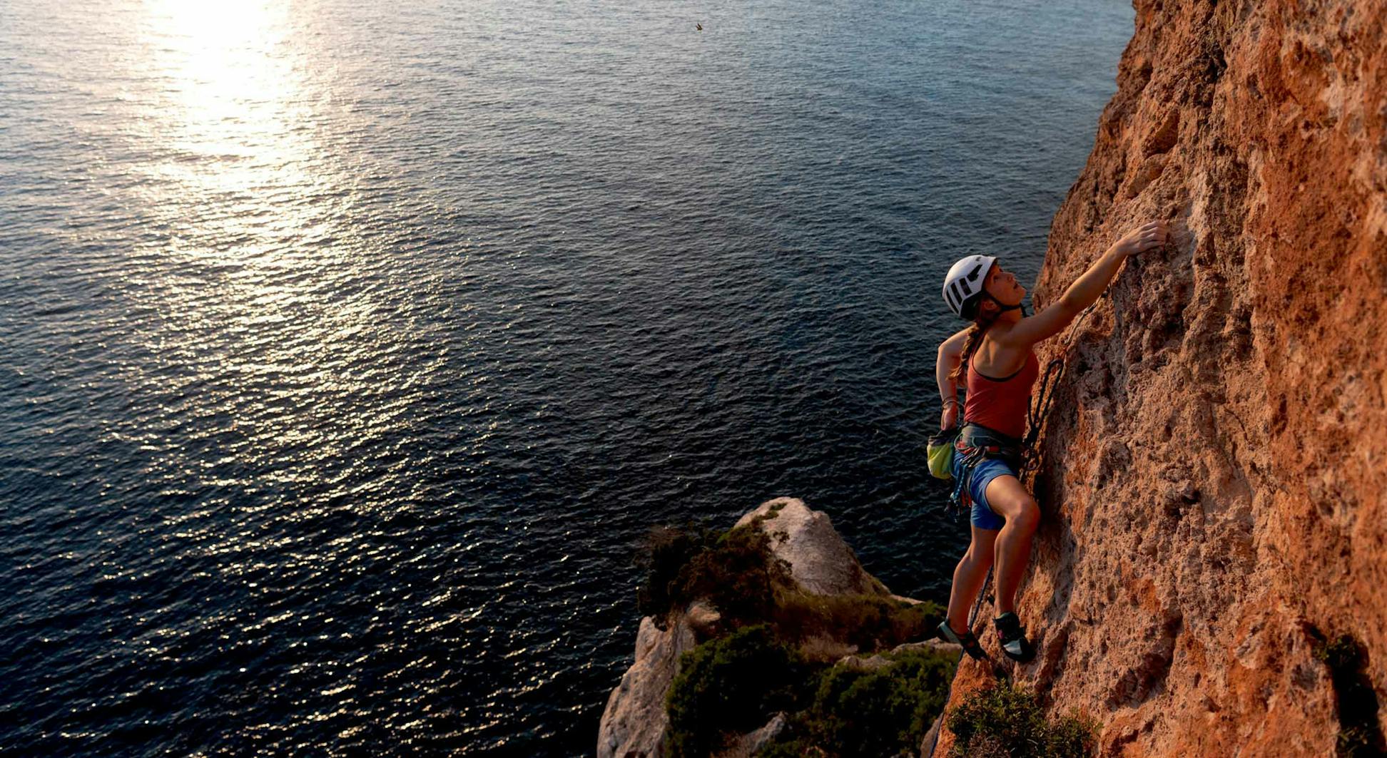 Bouldering and climbing in Menorca - these are the best spots - Transa.ch