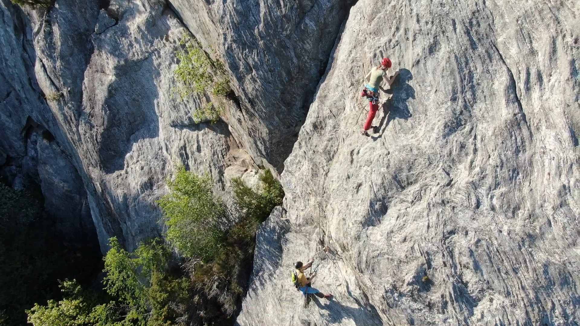 Multi-pitch equipment: You need this material - Transa.ch