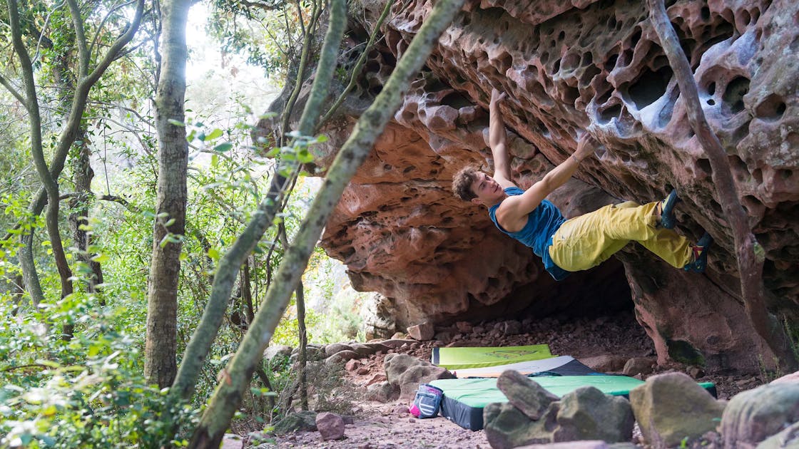 Bouldering outdoors: You should follow these rules - Transa.ch