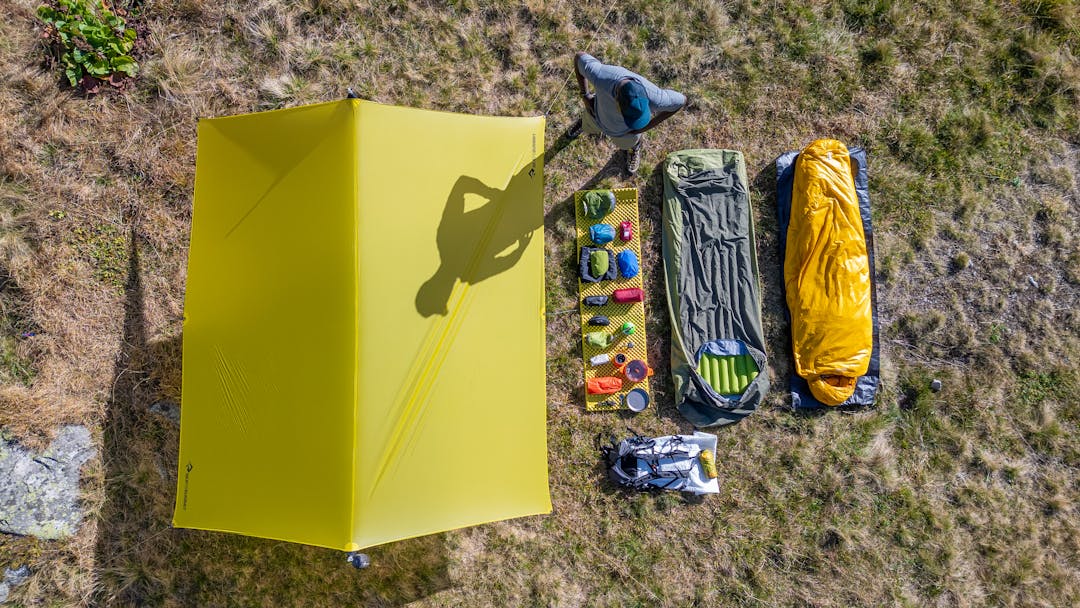 Faire un bivouac : Conseils sur l'équipement et un lieu de bivouac sûr ...