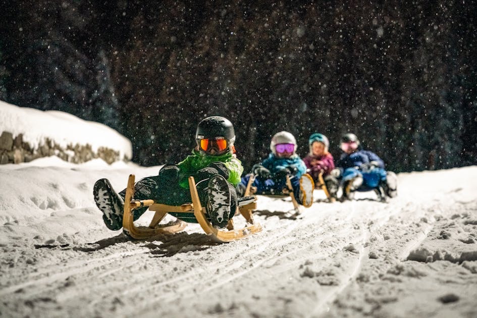 Sledging in Switzerland: six beautiful sledging runs - Transa.ch
