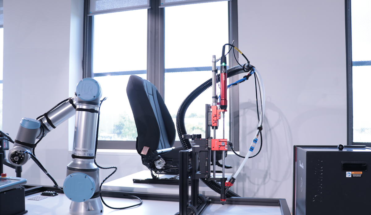 Choosing the Best Fit Screw Feeding System - Desoutter