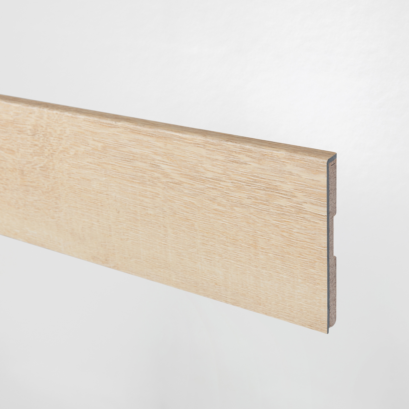 High skirting board - Parmesan. | Floorify