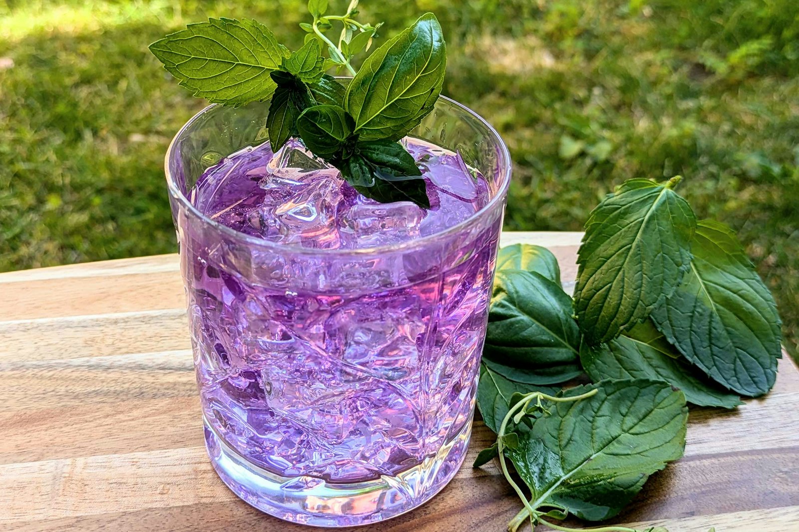Time for a Cool Change: Refreshing Cocktails to Beat the Heat | Spirits ...
