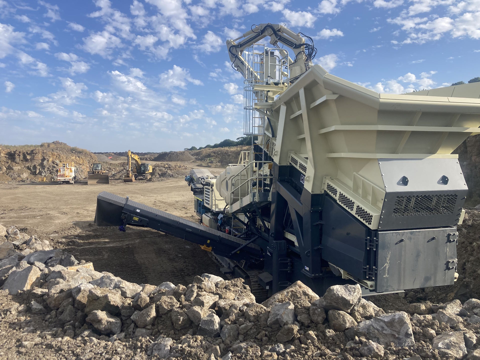 145T On Tracks (De Quarry) | RIDGE
