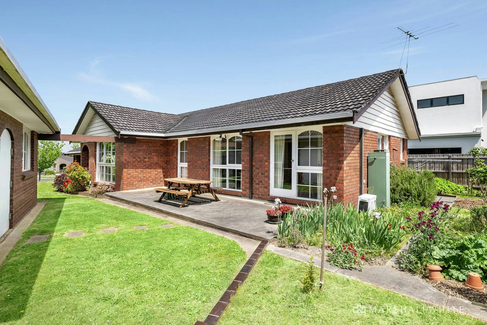 4 Loxley Court, Doncaster East, VIC | Marshall White