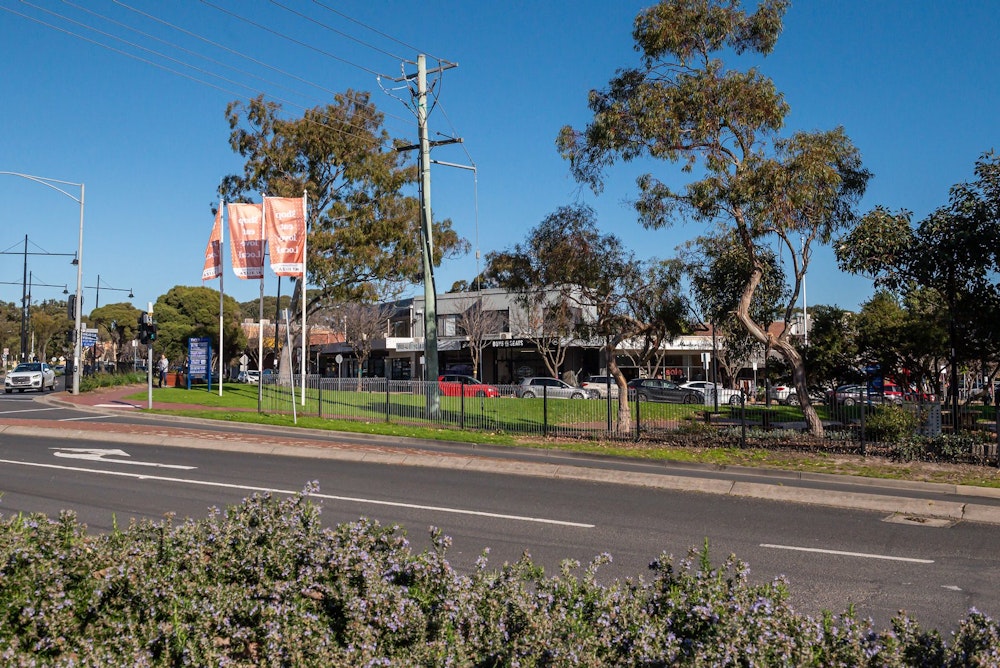 6 Allfrey Court, MOUNT ELIZA, VIC | Marshall White