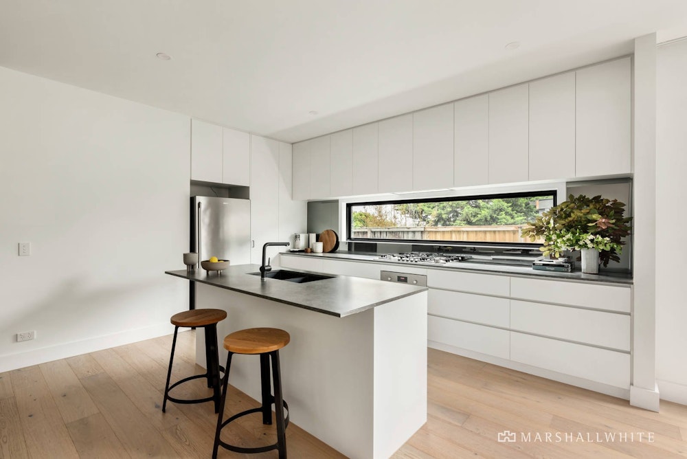 2/5A Milne Street, Templestowe, VIC | Marshall White