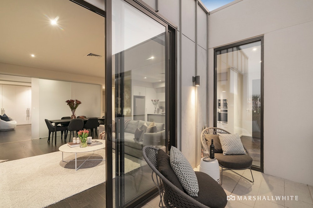 303/4 Cromwell Road, South Yarra, VIC | Marshall White