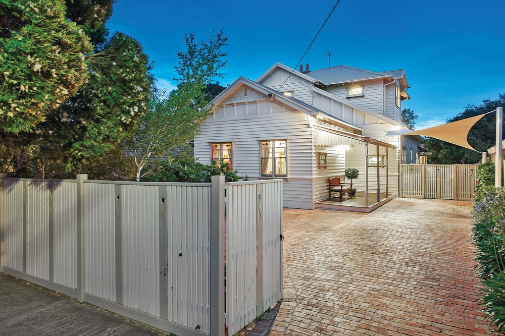 72 Iris Road Glen Iris Vic Marshall White