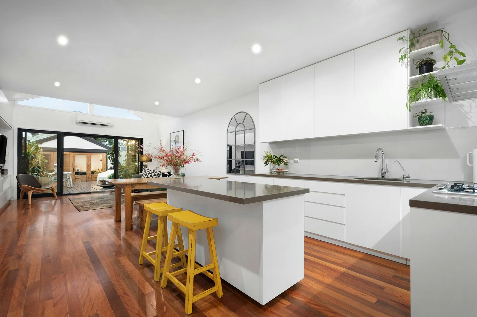 147 Cruikshank Street, Port Melbourne, 3207 | Marshall White