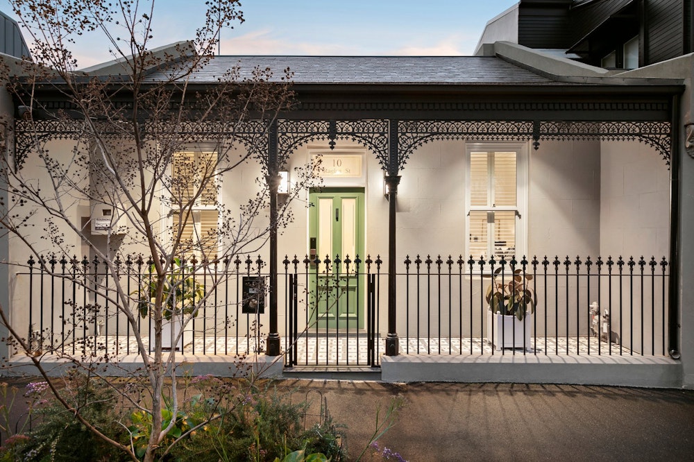 10 Raglan Street, South Melbourne, 3205 | Marshall White