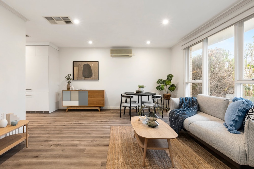 2/4 The Crescent, Highett, 3190 | Marshall White