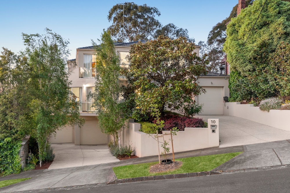10 Milfay Avenue, Kew, 3101 | Marshall White