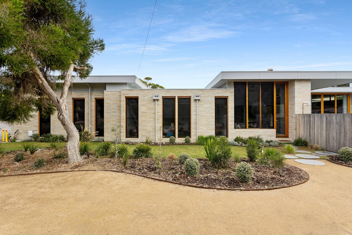 Geoff Hall | Estate Agent Mornington Peninsula | Marshall White ...