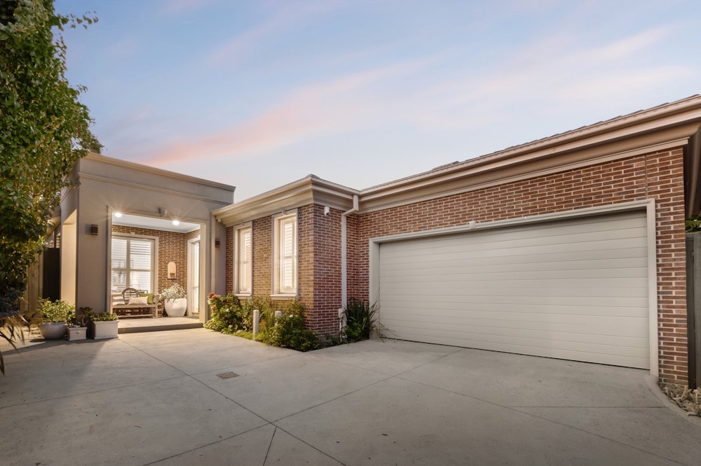 2/22 Frank Street, Box Hill South, 3128 | Marshall White