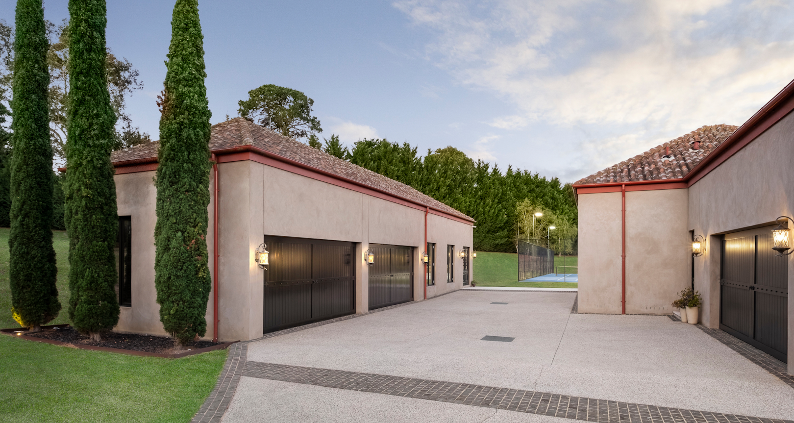 Luxury Garages for Car Enthusiasts | Marshall White