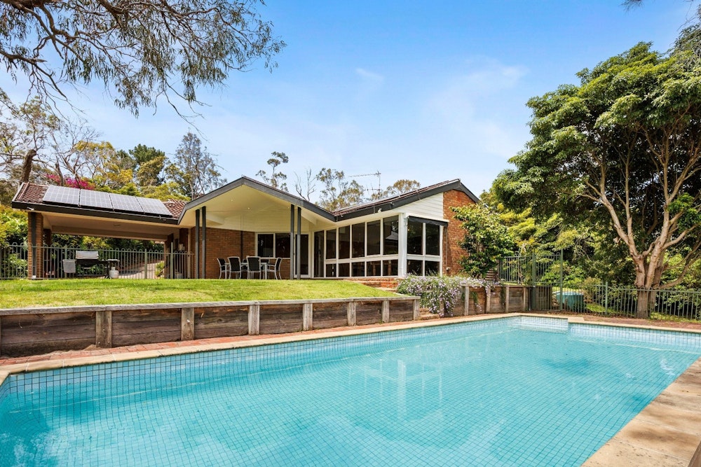 21 Alverstone Grove, Mount Eliza, 3930 | Marshall White