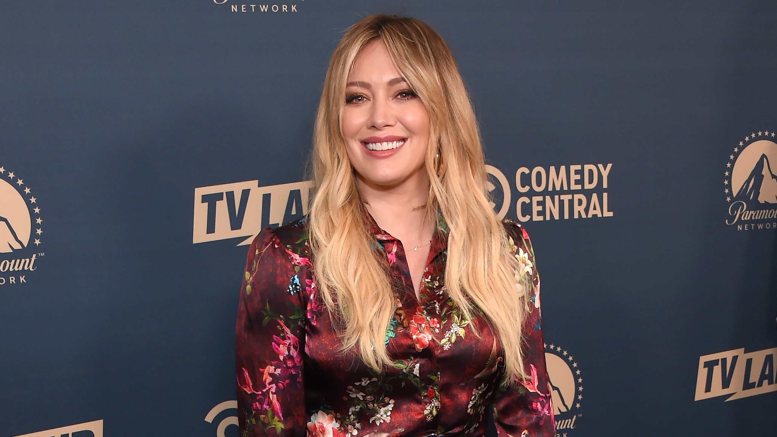 Hilary Duff To Star In Spinoff Series ‘How I Met Your Father’ | Evie ...