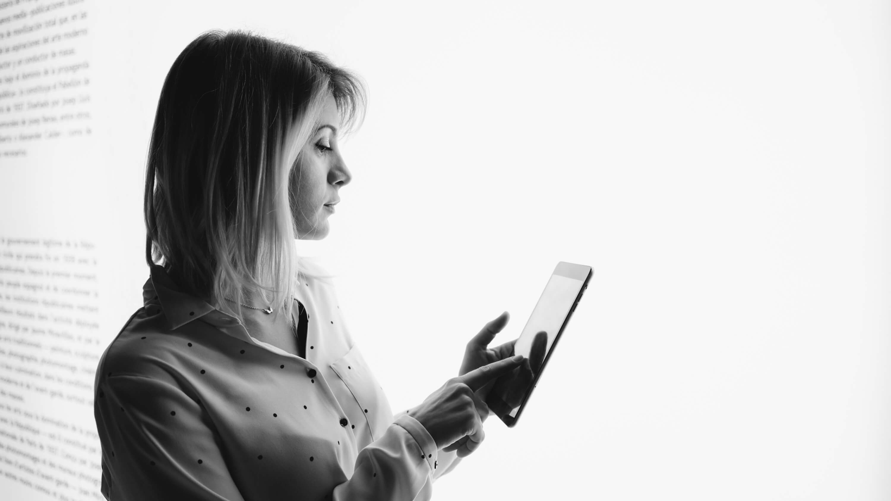 4 Types Of Media Bias To Watch Out For | Evie Magazine