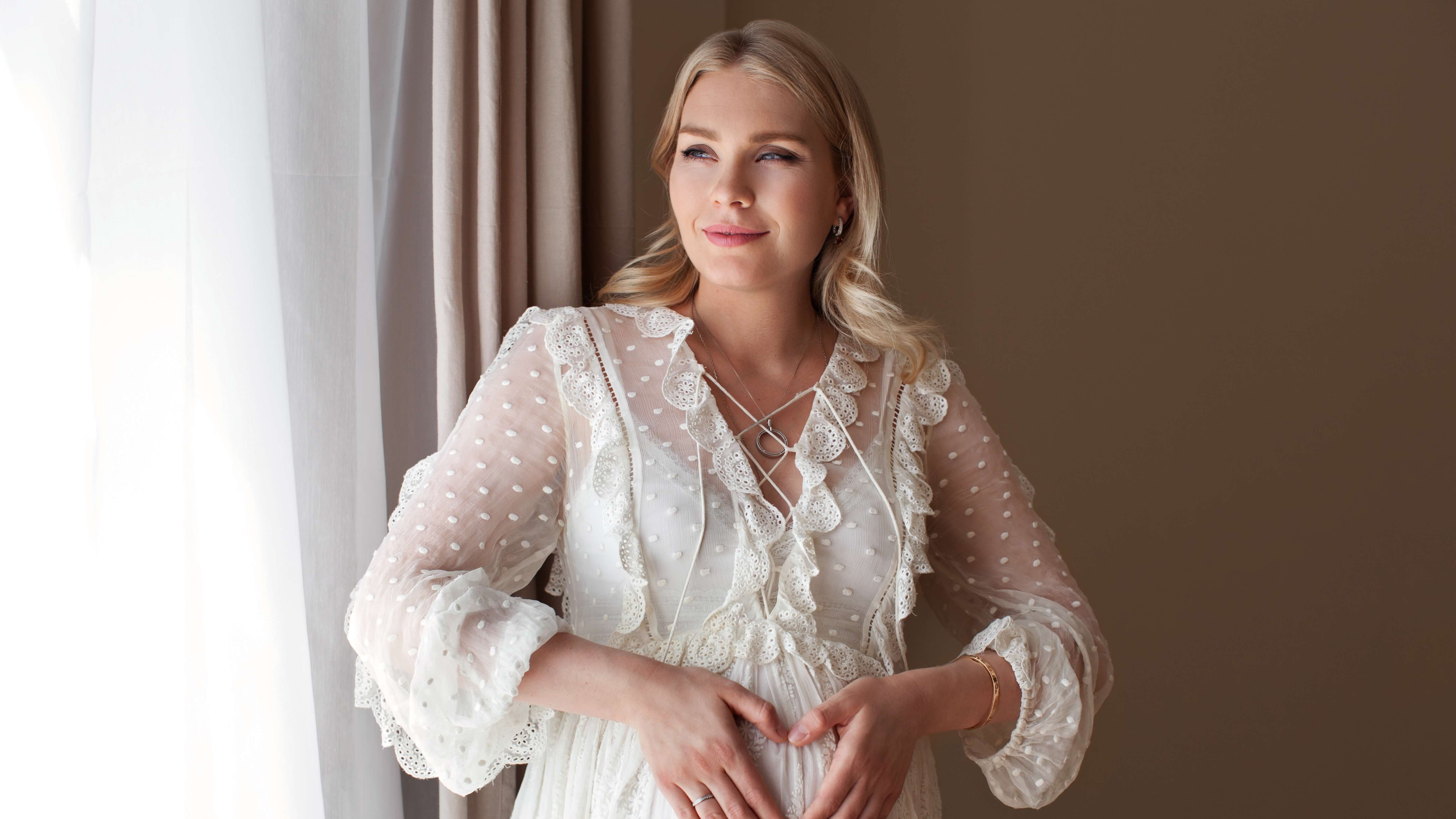 Past Your Due Date? Here Are 5 Ways To Naturally Help Stimulate Labor ...