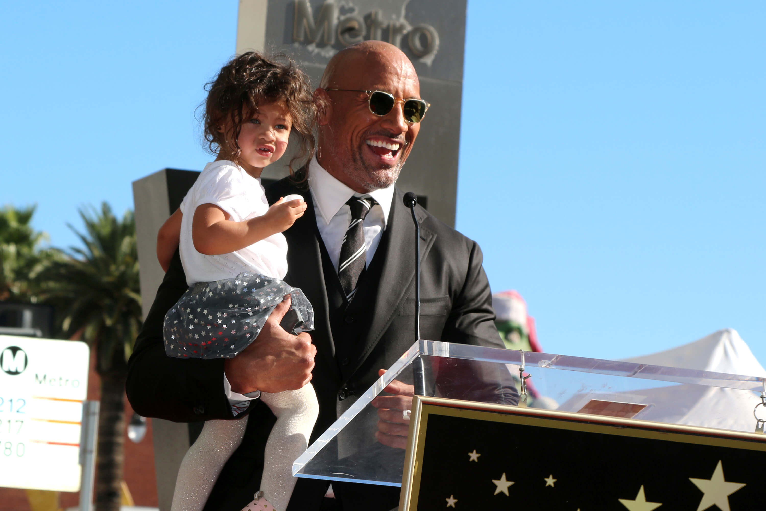 The Rock And His Daughters Are The Cutest Thing On Instagram | Evie ...