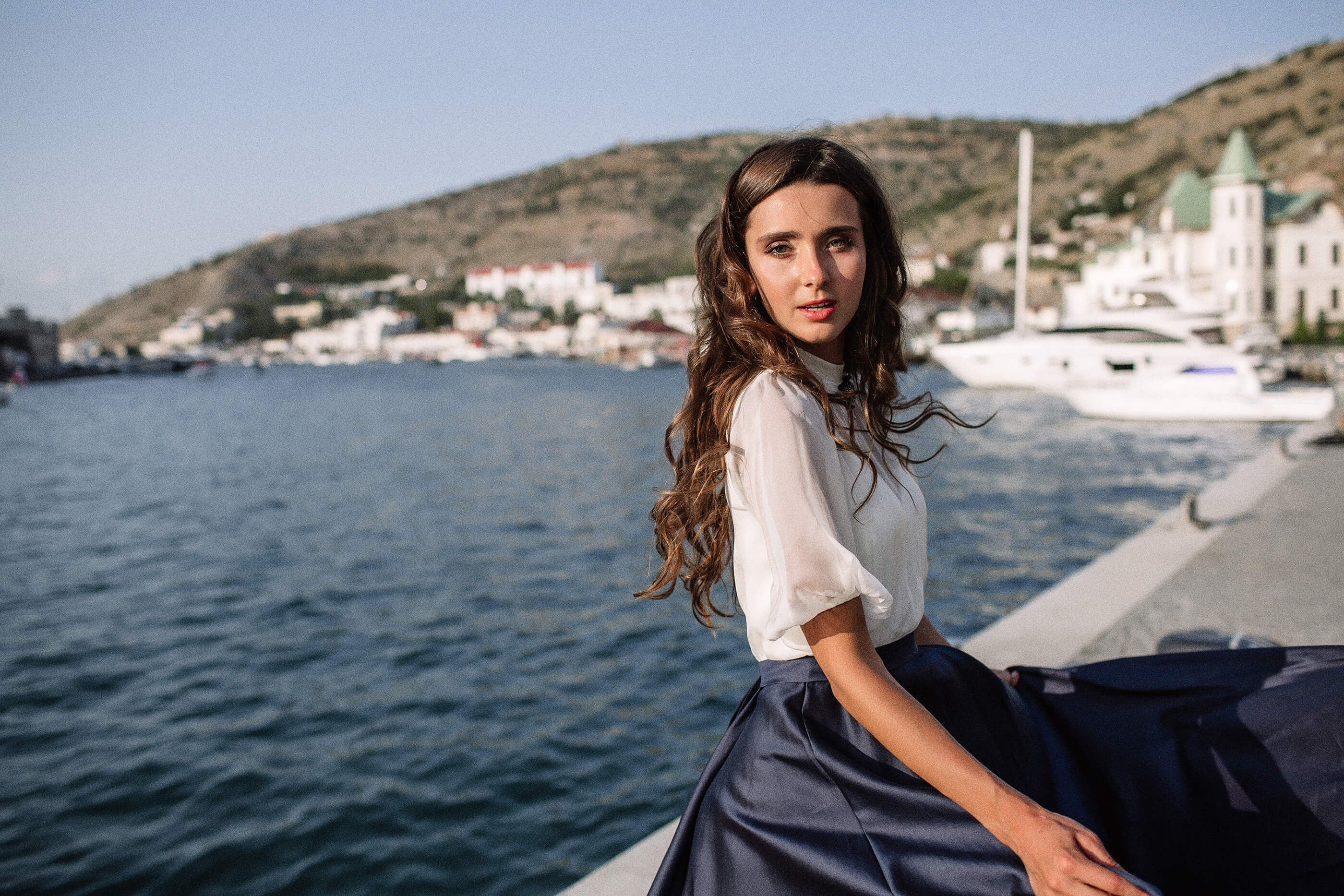 10 Items You Need To Build A Timeless Feminine Wardrobe | Evie Magazine