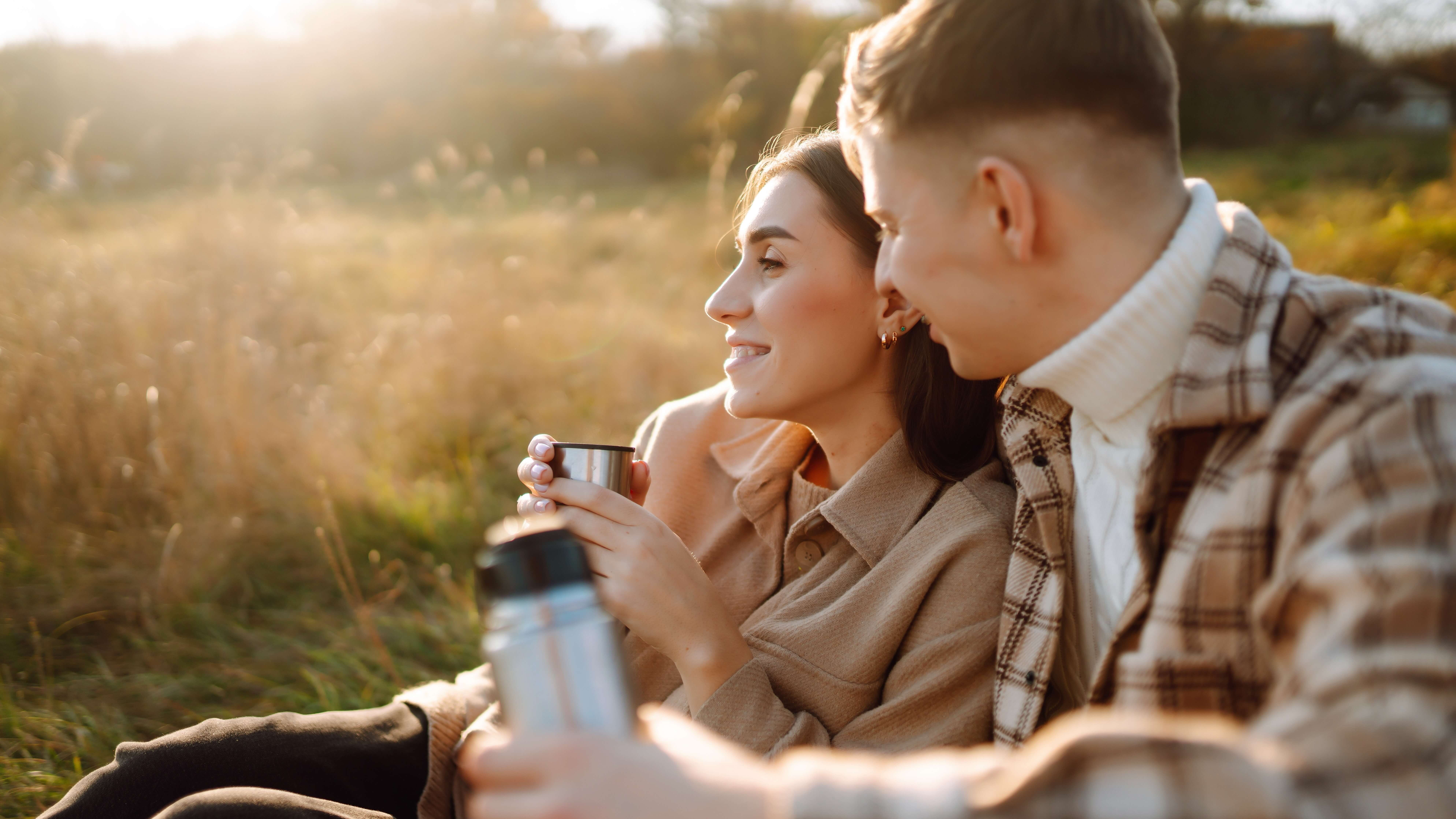 10 Romantic Fall Date Ideas For You And Your Boo | Evie Magazine