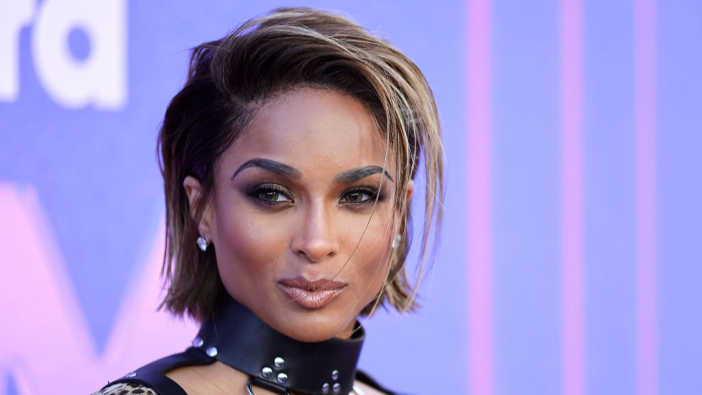 Fans Bash Ciara For Making A New Song About "Girls That Don't Need No ...