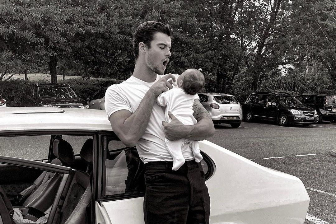 Just A Bunch Of Pics Of Hot Men With Babies | Evie Magazine