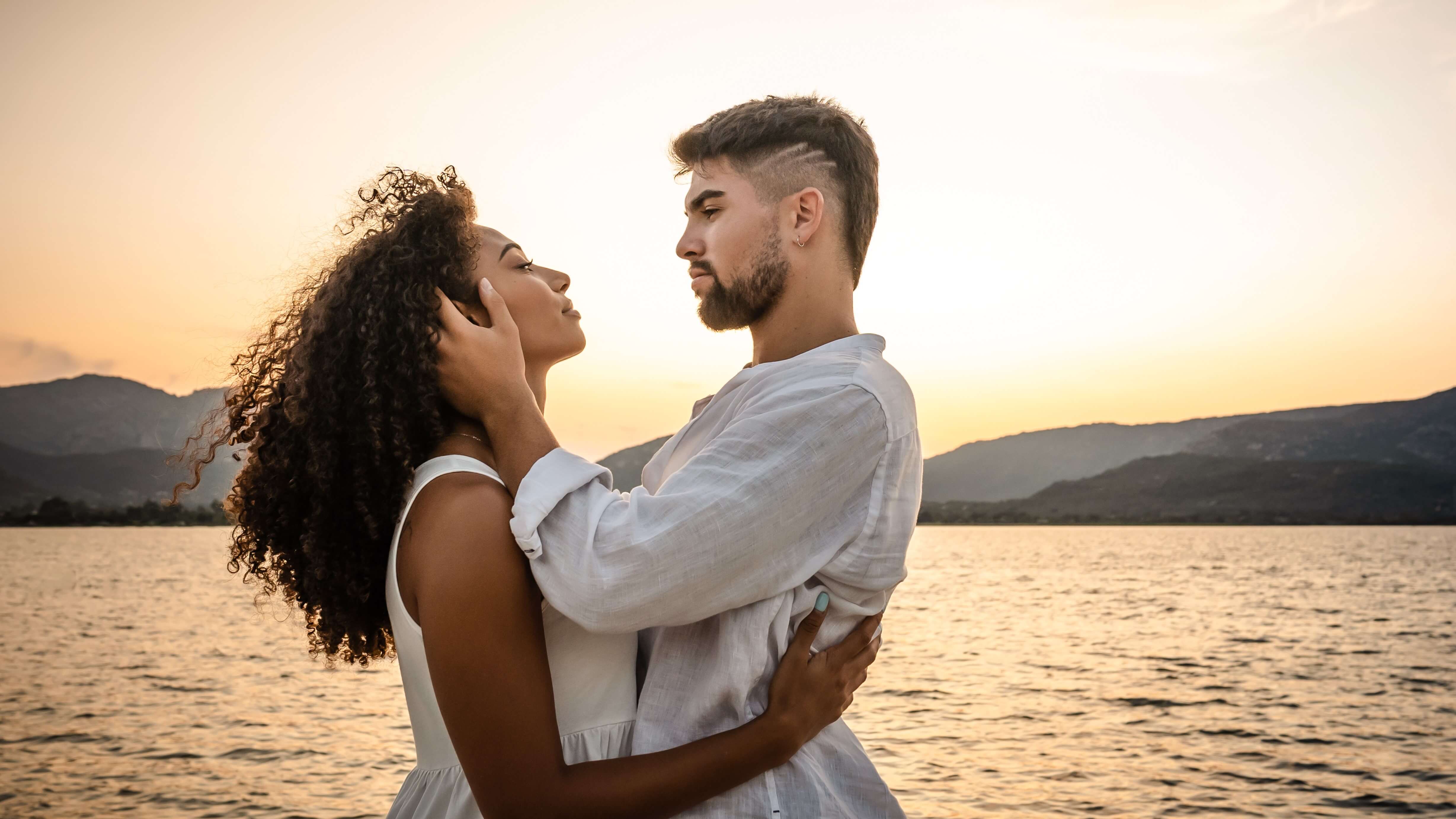 Do You Always Have To Say “I Love You” Back? | Evie Magazine