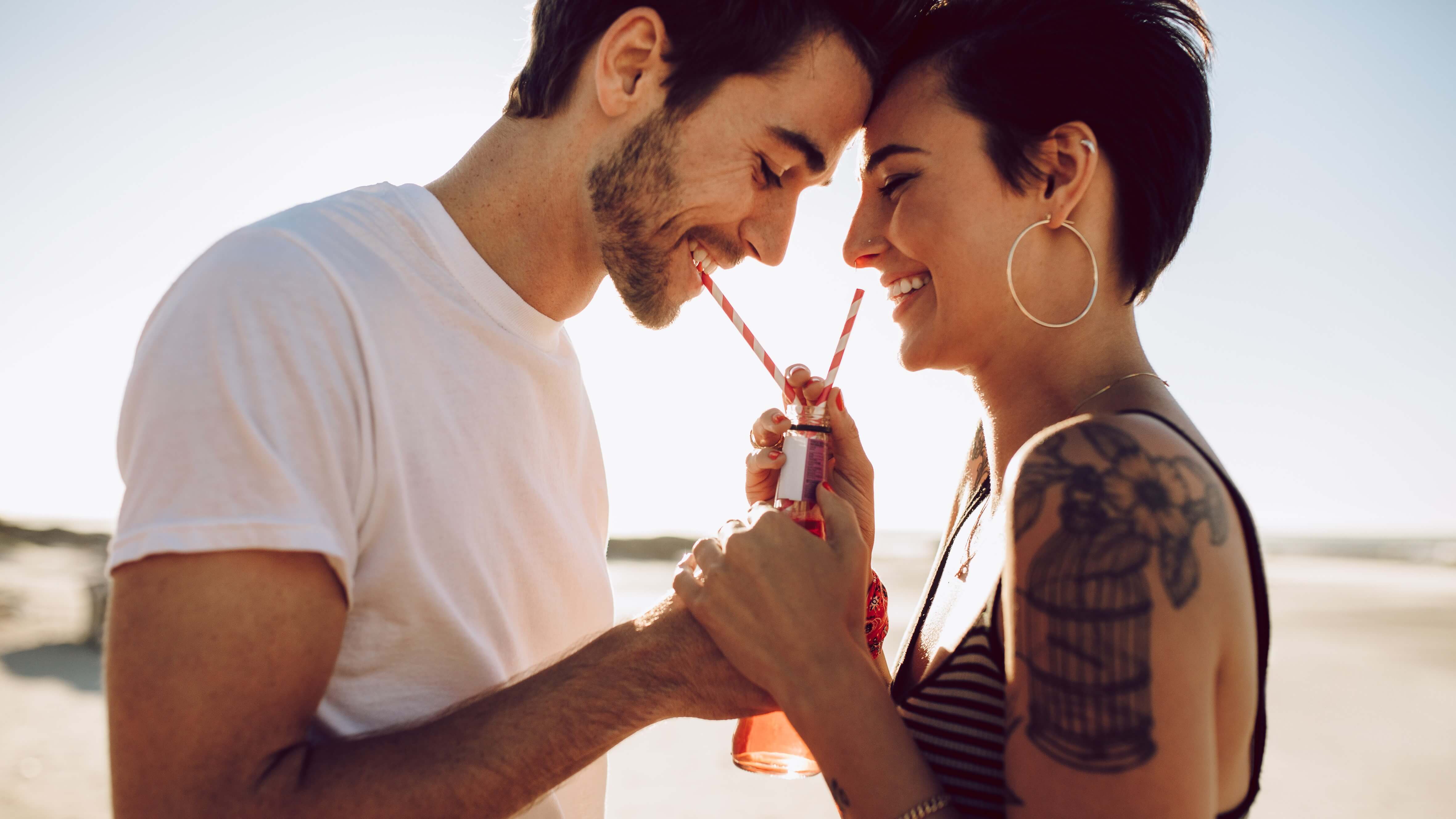 How To Win At Dating, According To Hinge's Director Of Relationship ...