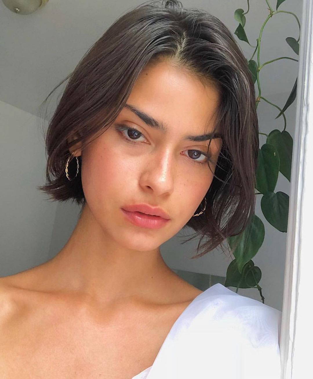 Gen Z Is Cancelling Long Hair: "Long Hair Is Cheugy" | Evie Magazine