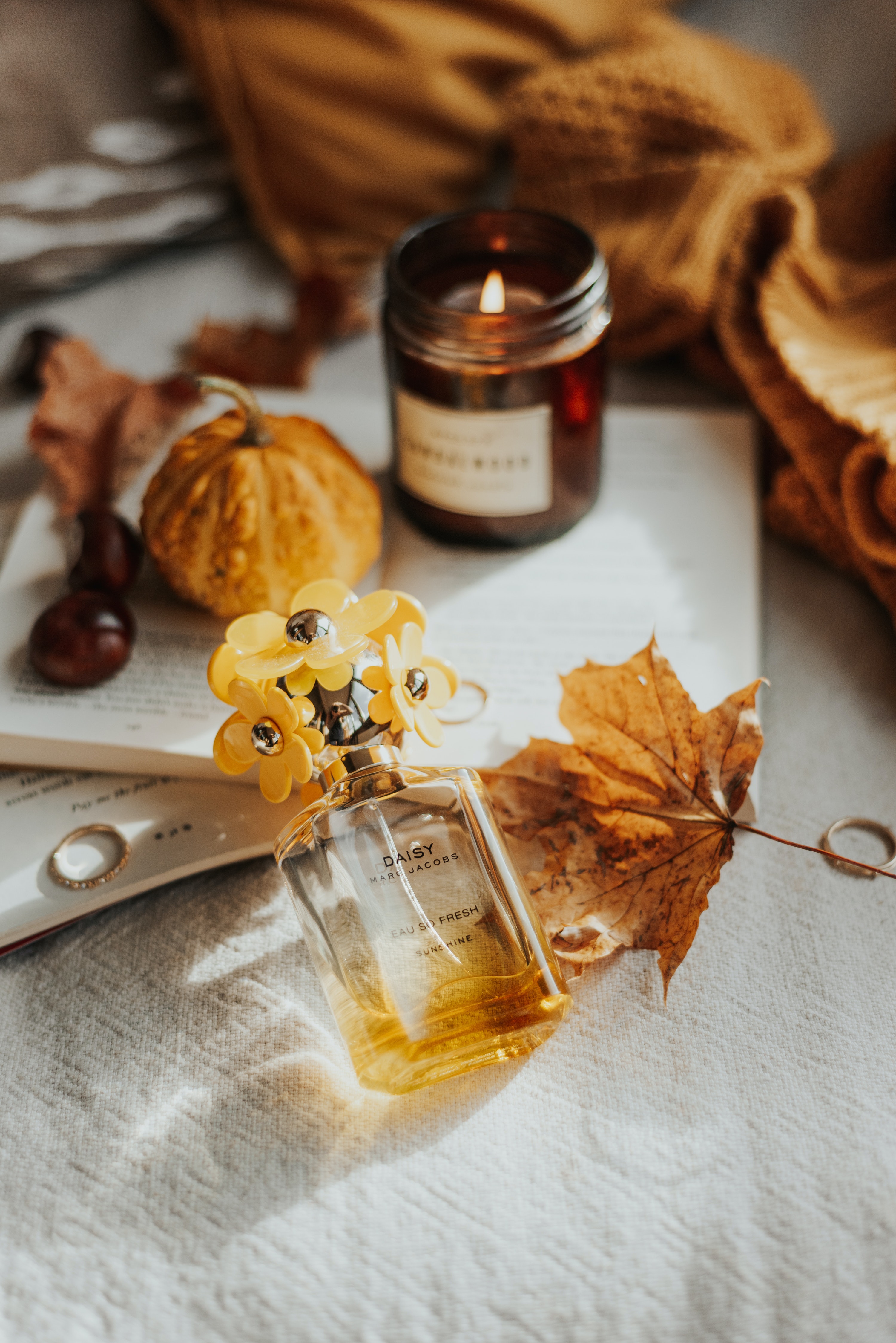 11 Feminine Perfumes Guaranteed To Embody A Cozy Autumn Aesthetic ...